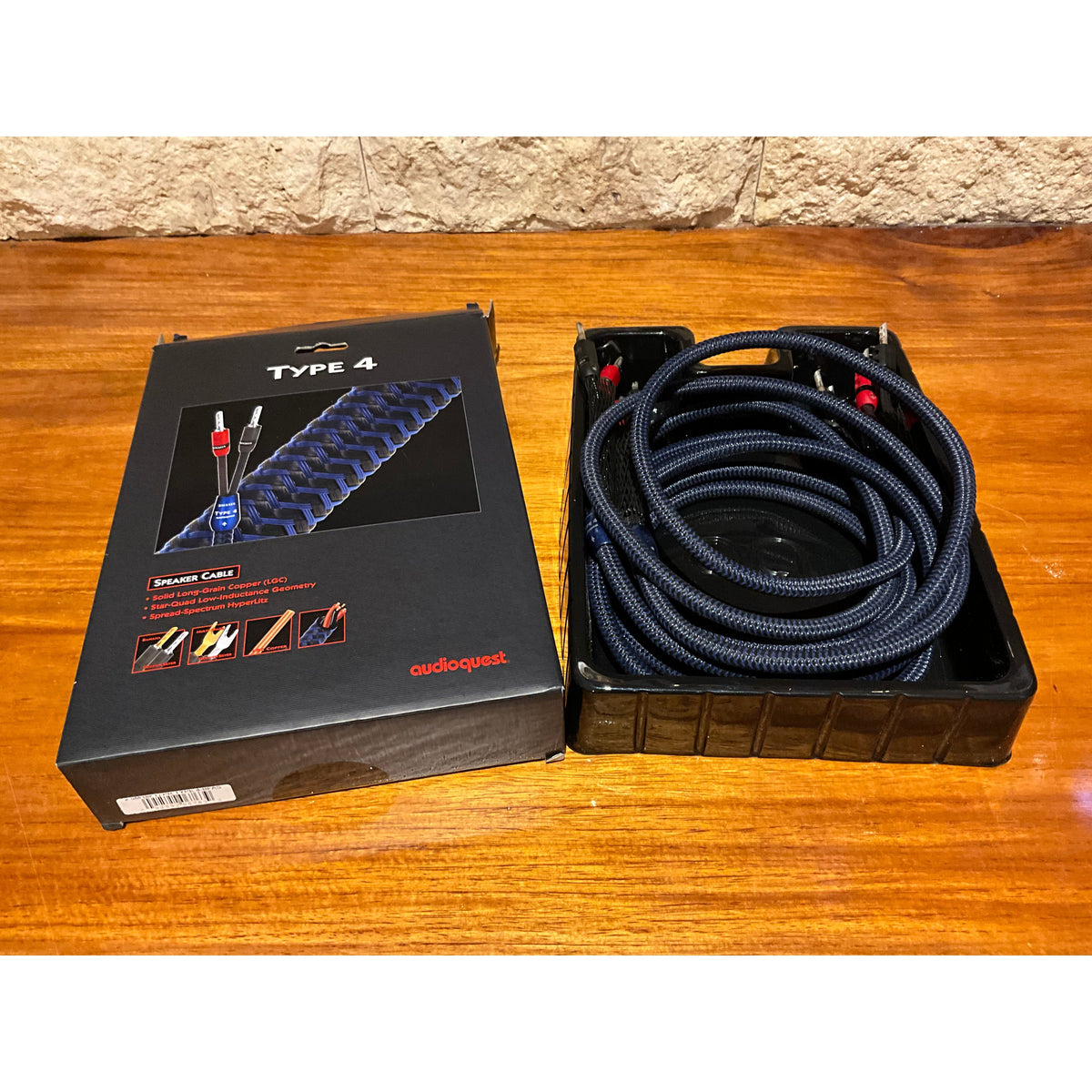 Audioquest Type 4 Speaker cables with Banana plugs 2.5 mtr, Pre Loved ...