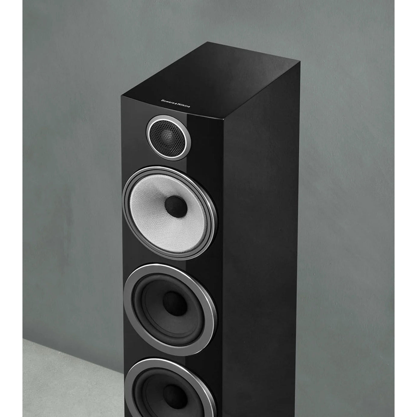 Bowers & Wilkins 704 S3 Floorstanding Speakers Review: A Slender Power ...
