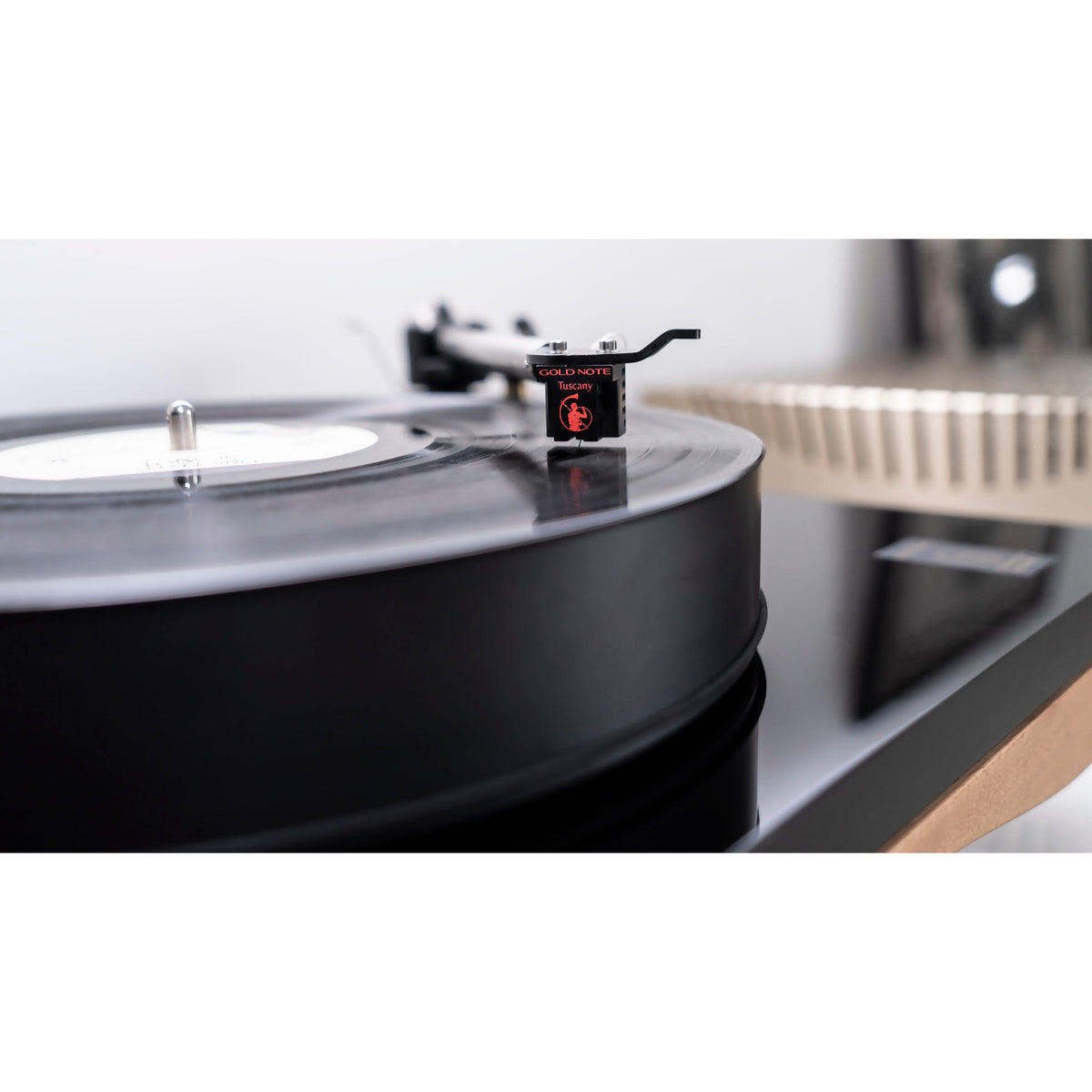 Gold Note - Tuscany RED - MC Cartridge — The Audio Tailor