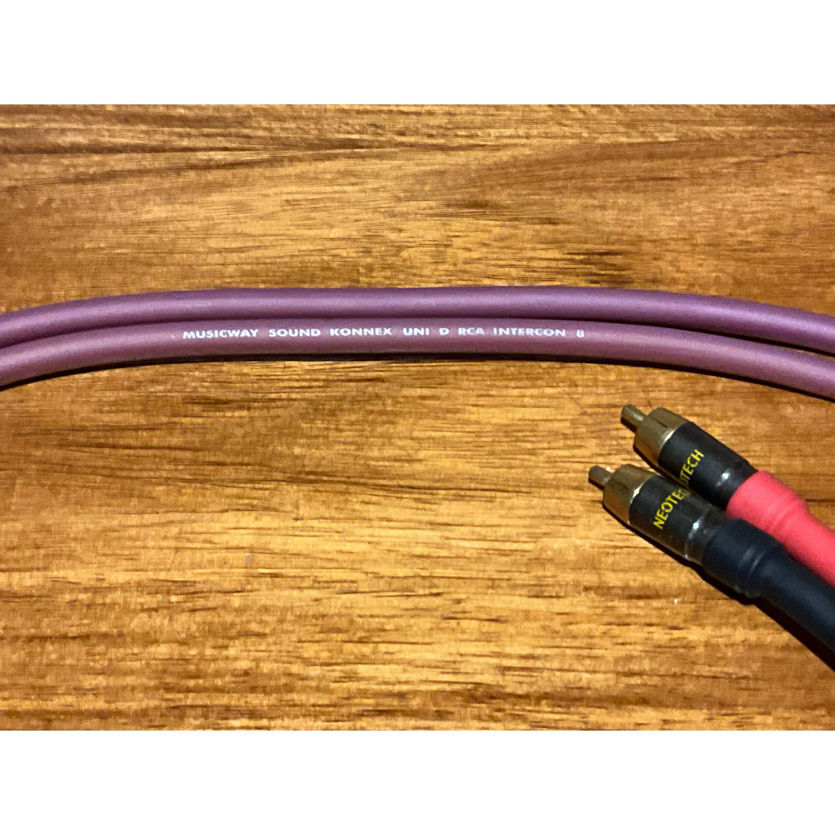 Sound Konnex RCA cables with Neotech RCA plugs 1.5 metre, pre loved ...