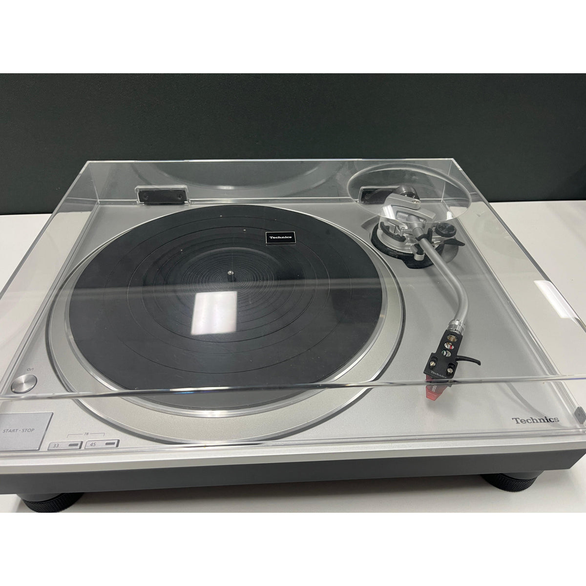 Technics SL-1500c Turntable, Silver, Pre Loved — The Audio Tailor