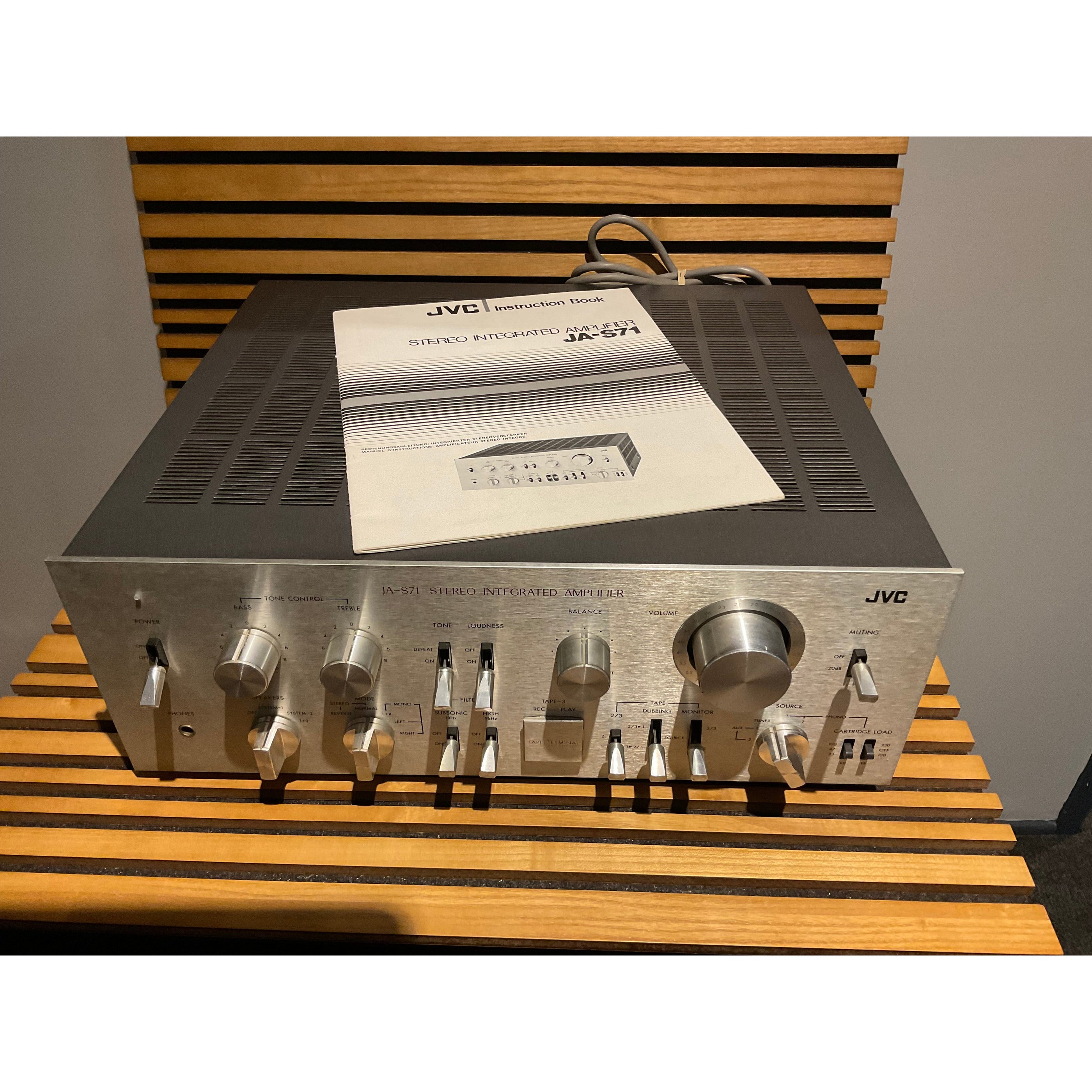 Vintage JVC JAS-71 Integrated Amplifier, Classic Retro piece with warr ...